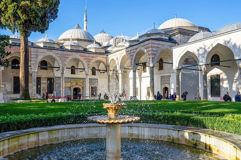 The Sacred Relics of Topkapi Palace: A Historical and Cultural Overview ...